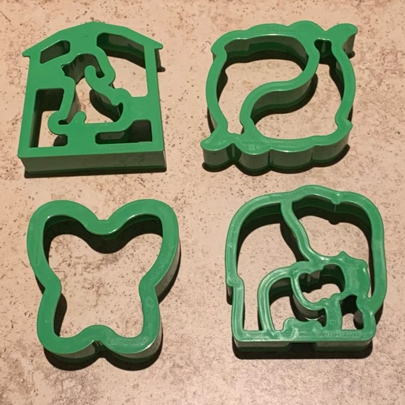Pottery Barn Kids | Kitchen | Lunch Punch Sandwich Critter Cutters 4 ...